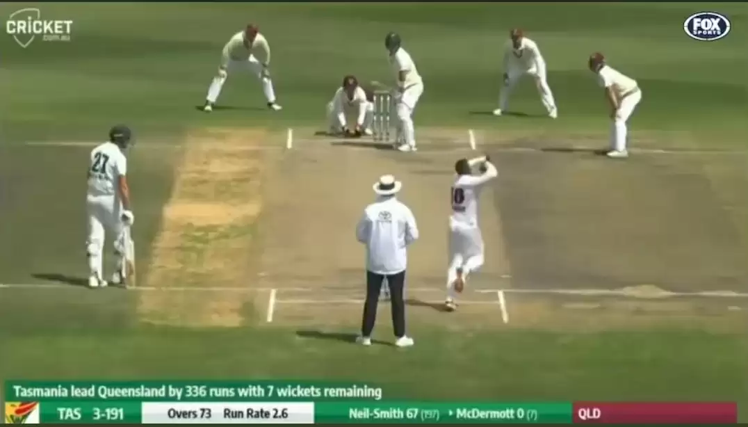 WATCH: When Usman Khawaja imitated Saqlain Mushtaq’s iconic bowling ...