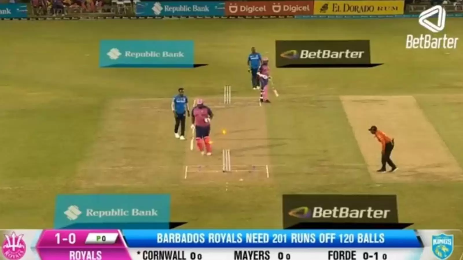Watch: Rahkeem Cornwall involved in shocking run-out in the CPL
