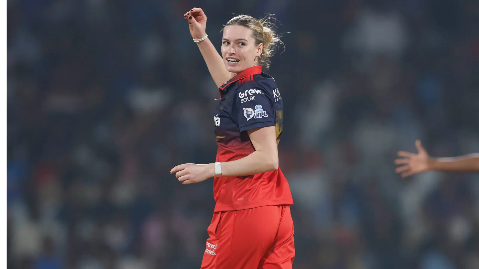 Can Lauren Bell Replicate The Josh Hazlewood Effect For RCB in WPL 2026 ...